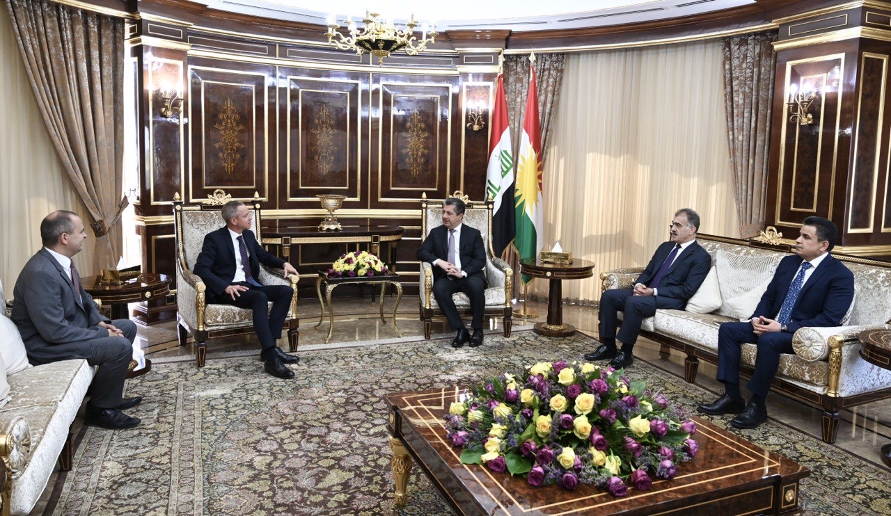 PM Barzani, French Charge d'Affaires in Iraq discuss Ninth Cabinet reforms
