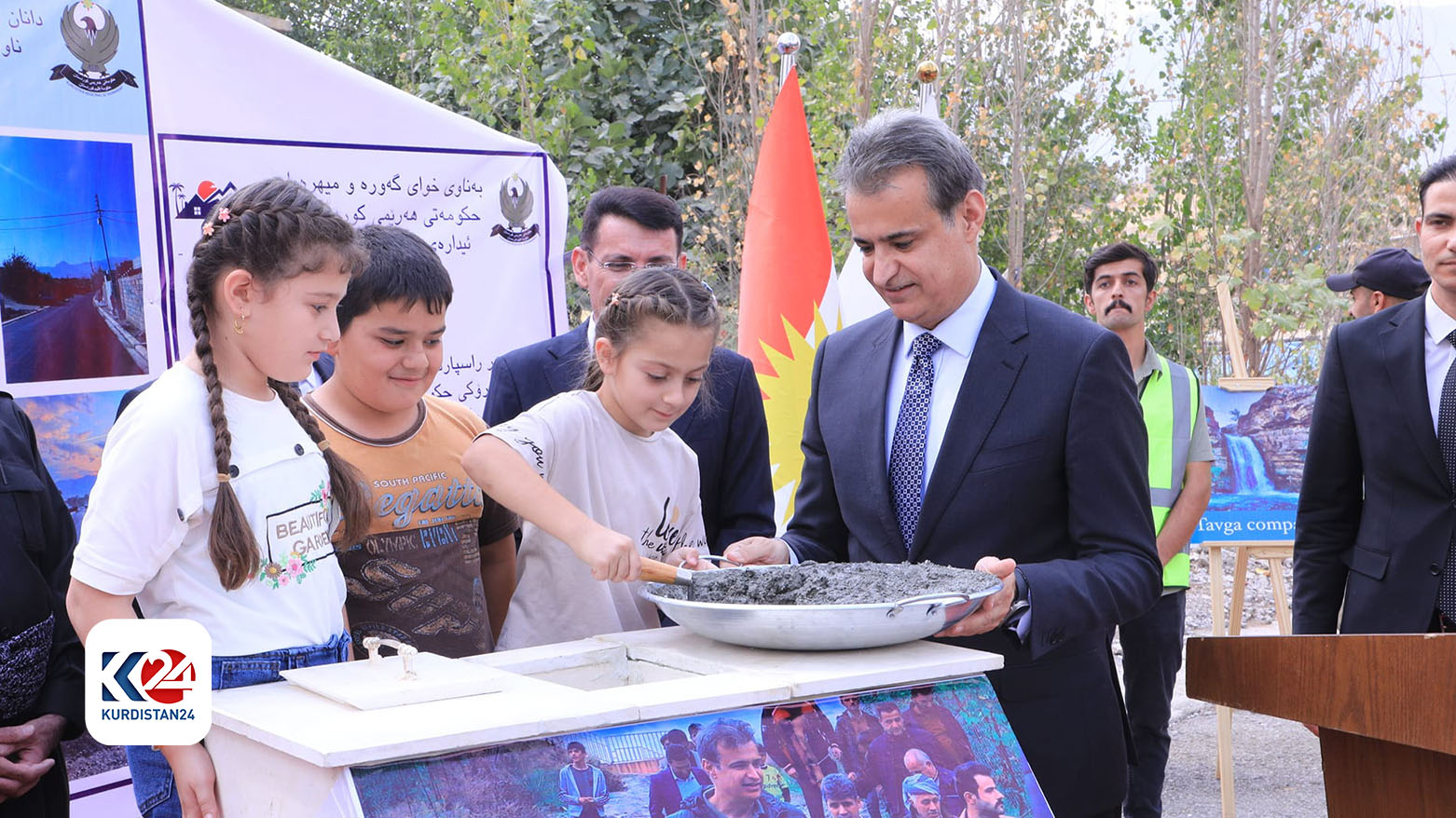 بەردی بناغەی قۆناغی دووەمی پڕۆژەی قیرتاوکردن و تۆڕی ئاوی کۆڵانەکانی ...