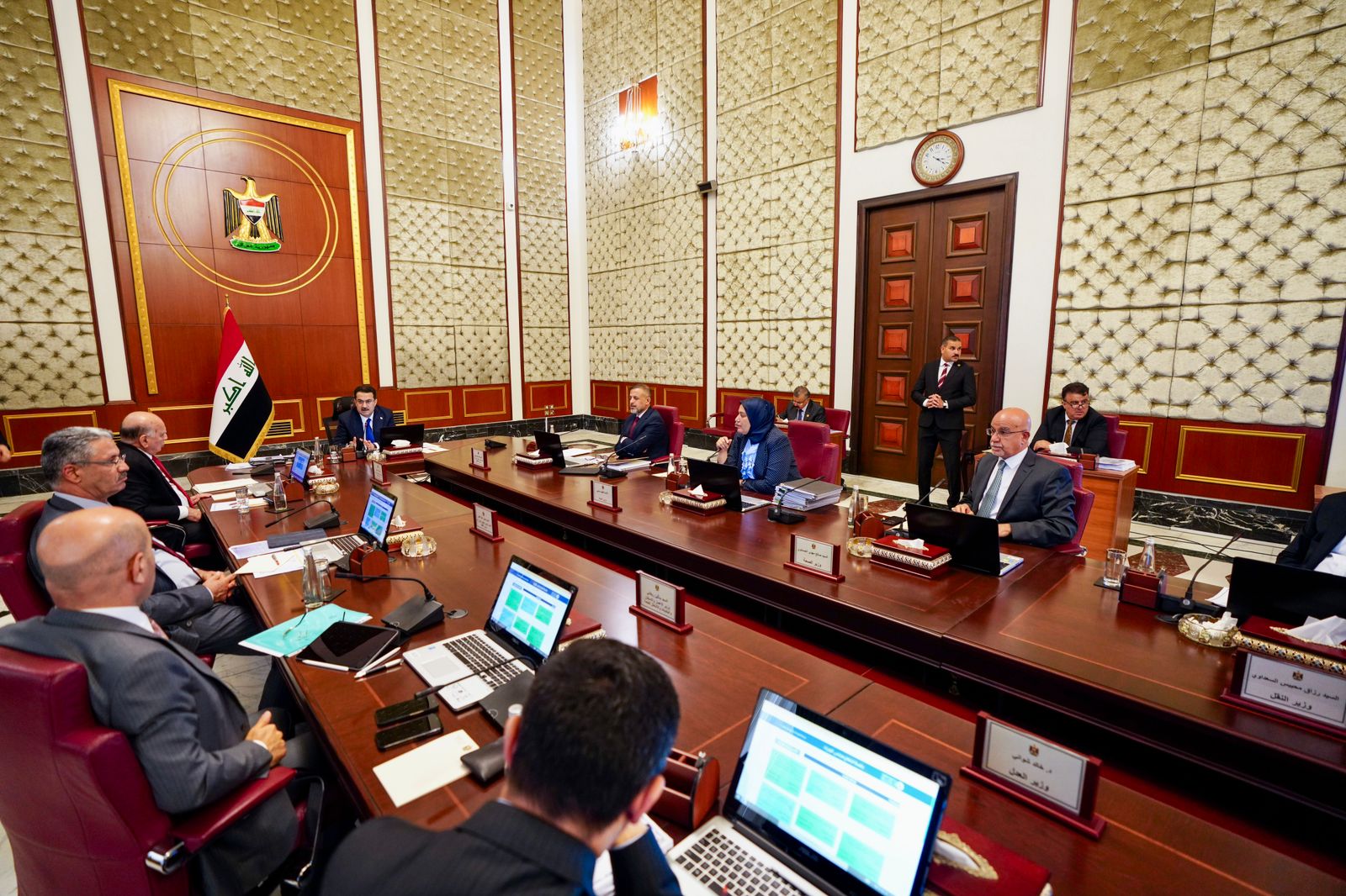 مجلس الوزراء يضع 9 شروط لتولي المناصب العليا في الدولة العراقية