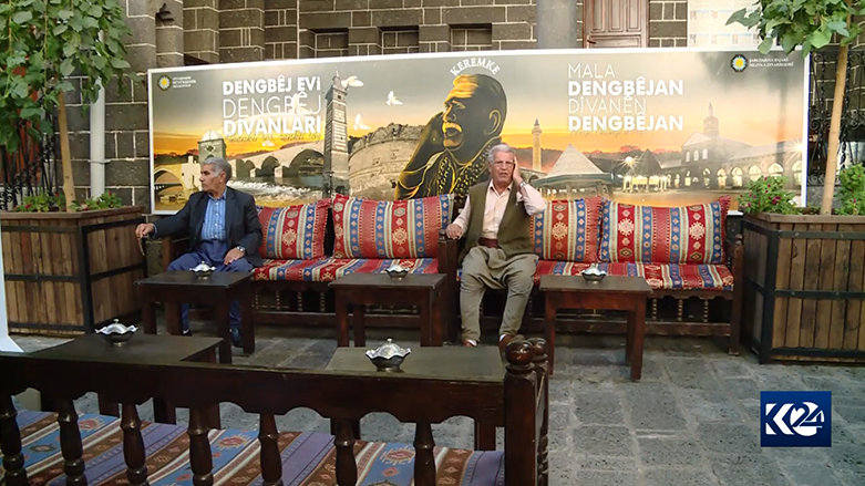 Deng û awazên kilamên dengbêjên Diyarbekirê her berdewam e