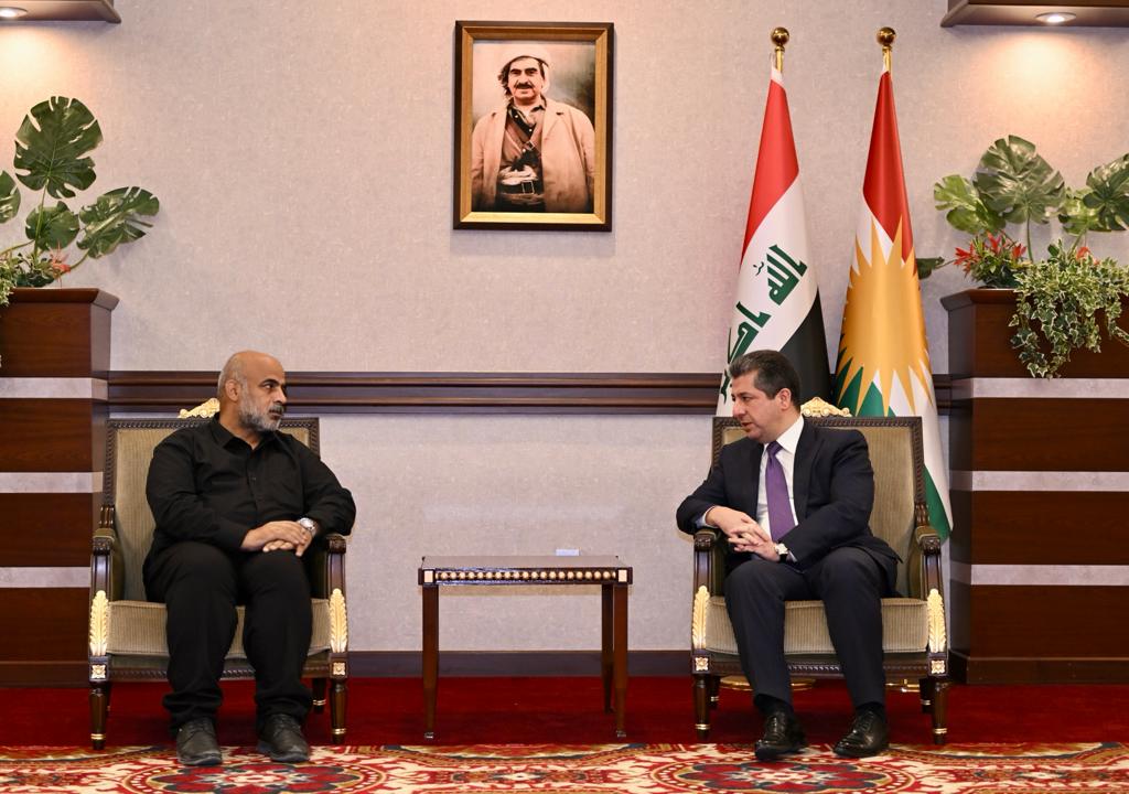 Başbakan bombalı saldırıda şehit olan Hawkar Caf’ın ailesiyle görüştü