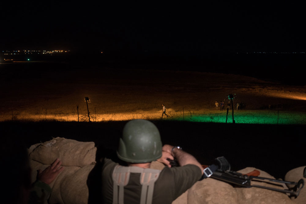 PHOTOS: 21 people flee IS, arrive in Gwer frontline