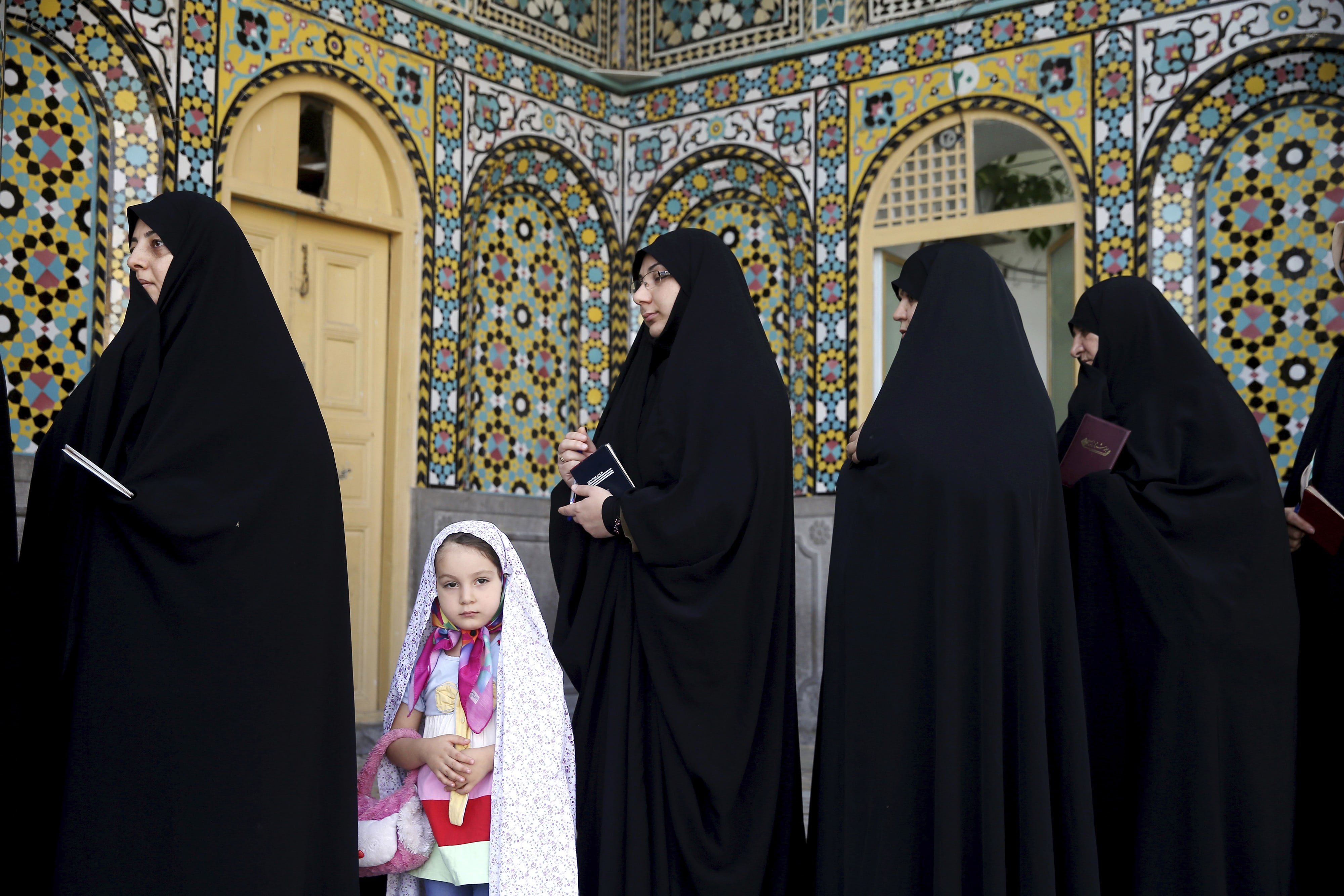In-Pictures: 2017 Presidential Election in Iran